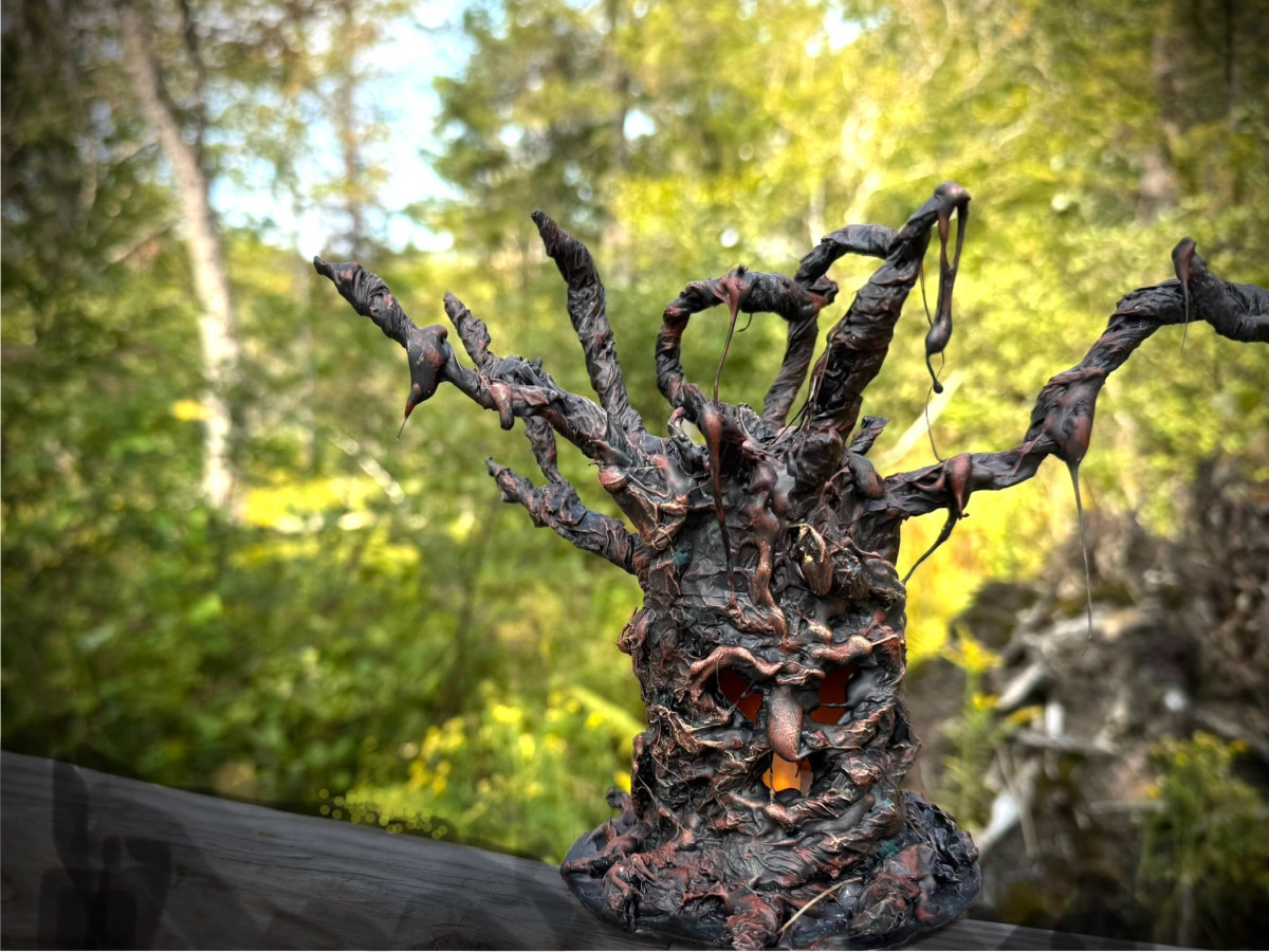Make a spooky haunted Halloween tree during Craft Night Out! | View ...